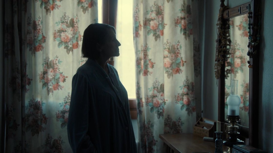 Drifting Shadows - DistroVid Gallery