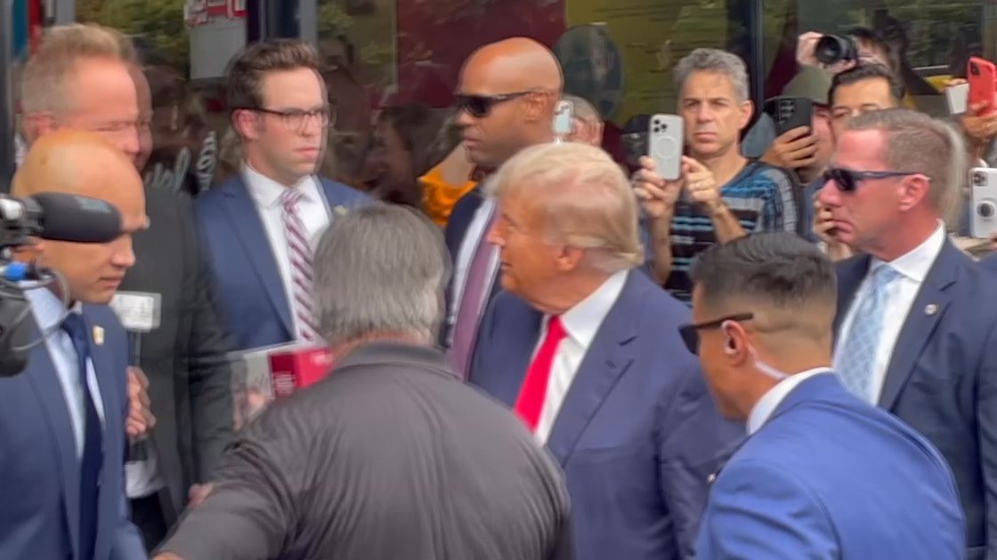 GOD BLESS TRUMP - DistroVid Gallery