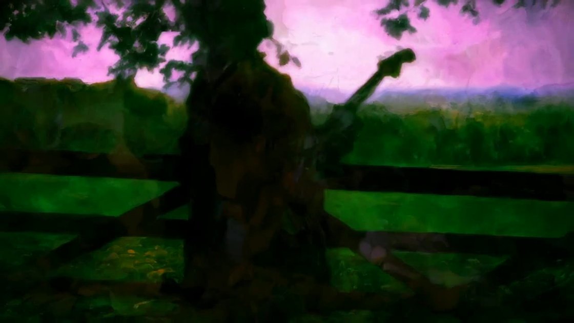 Holly - DistroVid Gallery