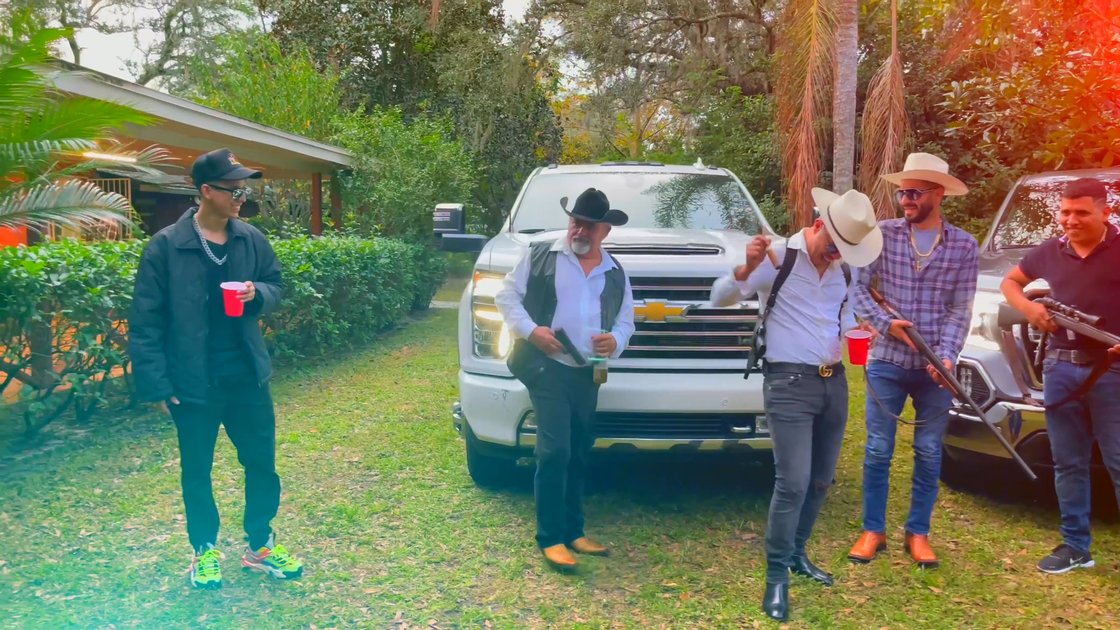 LOS BOTONES AZULES - DistroVid Gallery