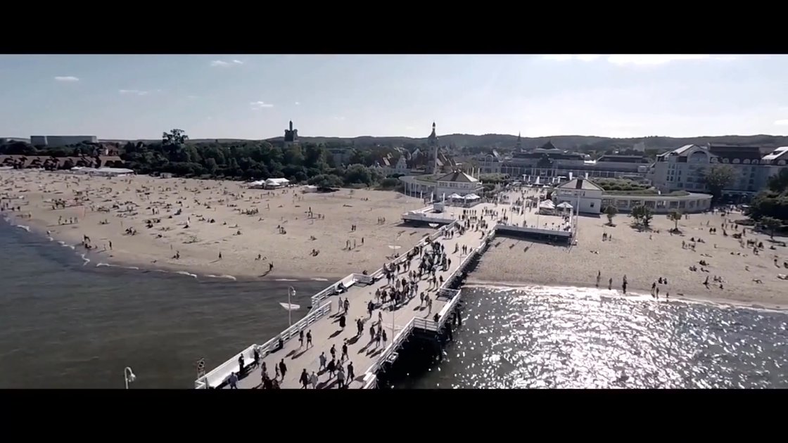 Summer Weekend - DistroVid Gallery